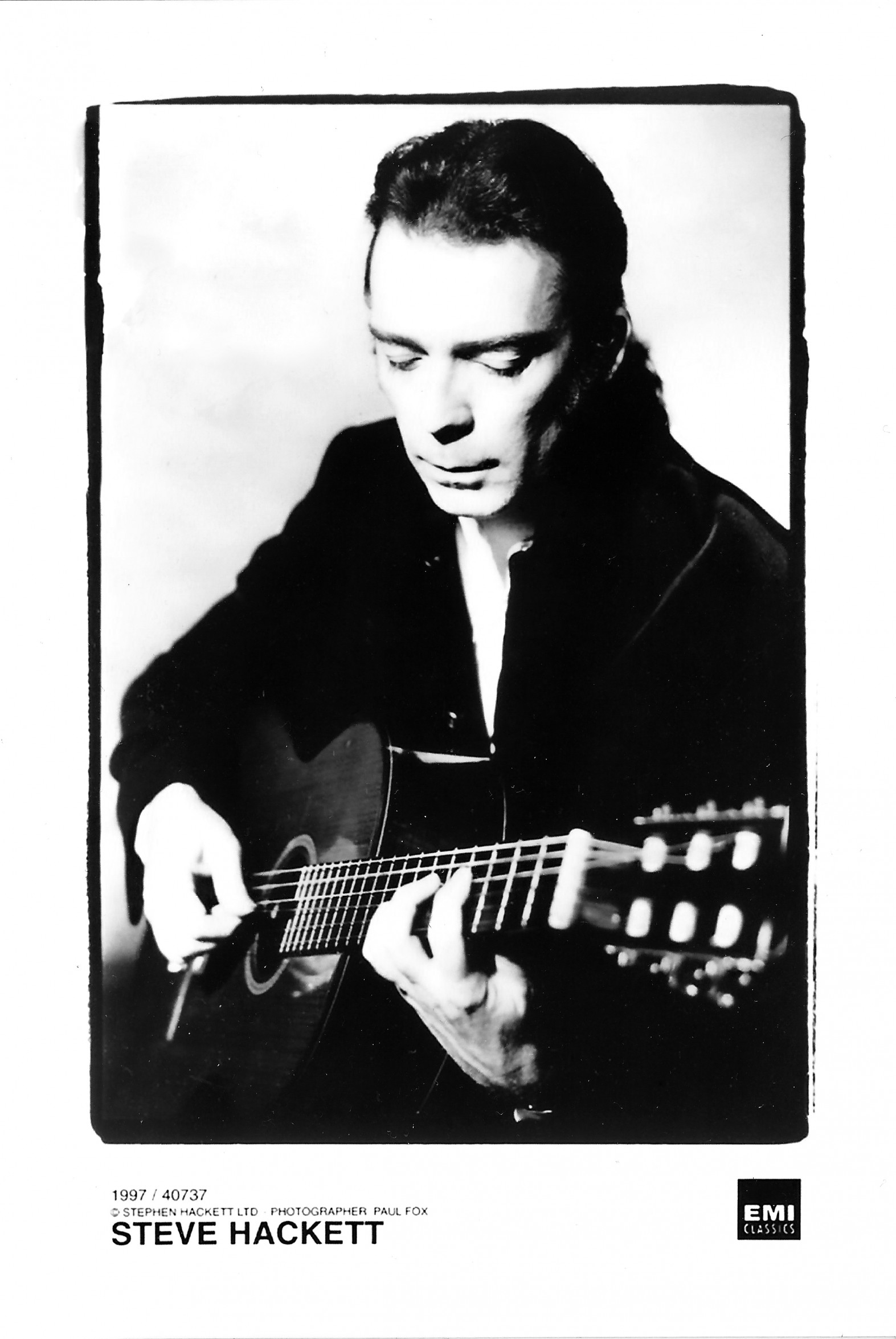 Steve Hackett A Midsummer nights dream press photos – The Genesis Archive